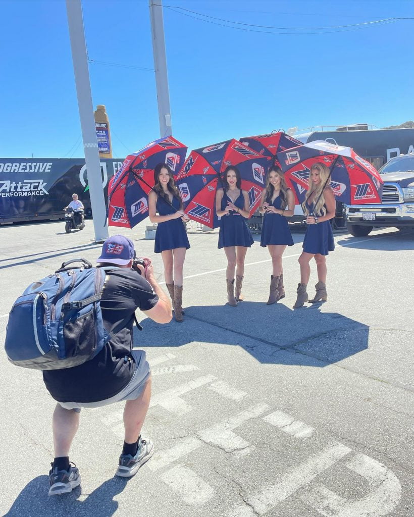 How to choose the perfect umbrella for racing club - Hfbrolly